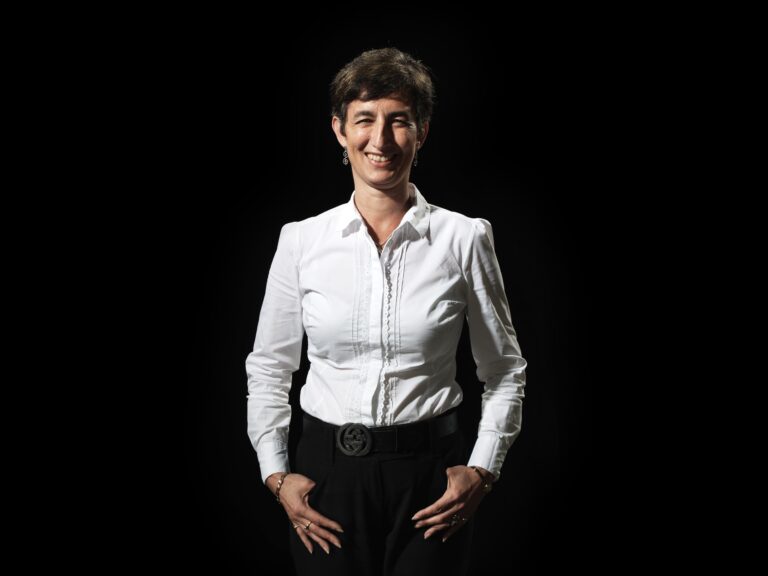 Peters & May’s Airfreight Operations ‘Superwoman’ | Peters & May ...