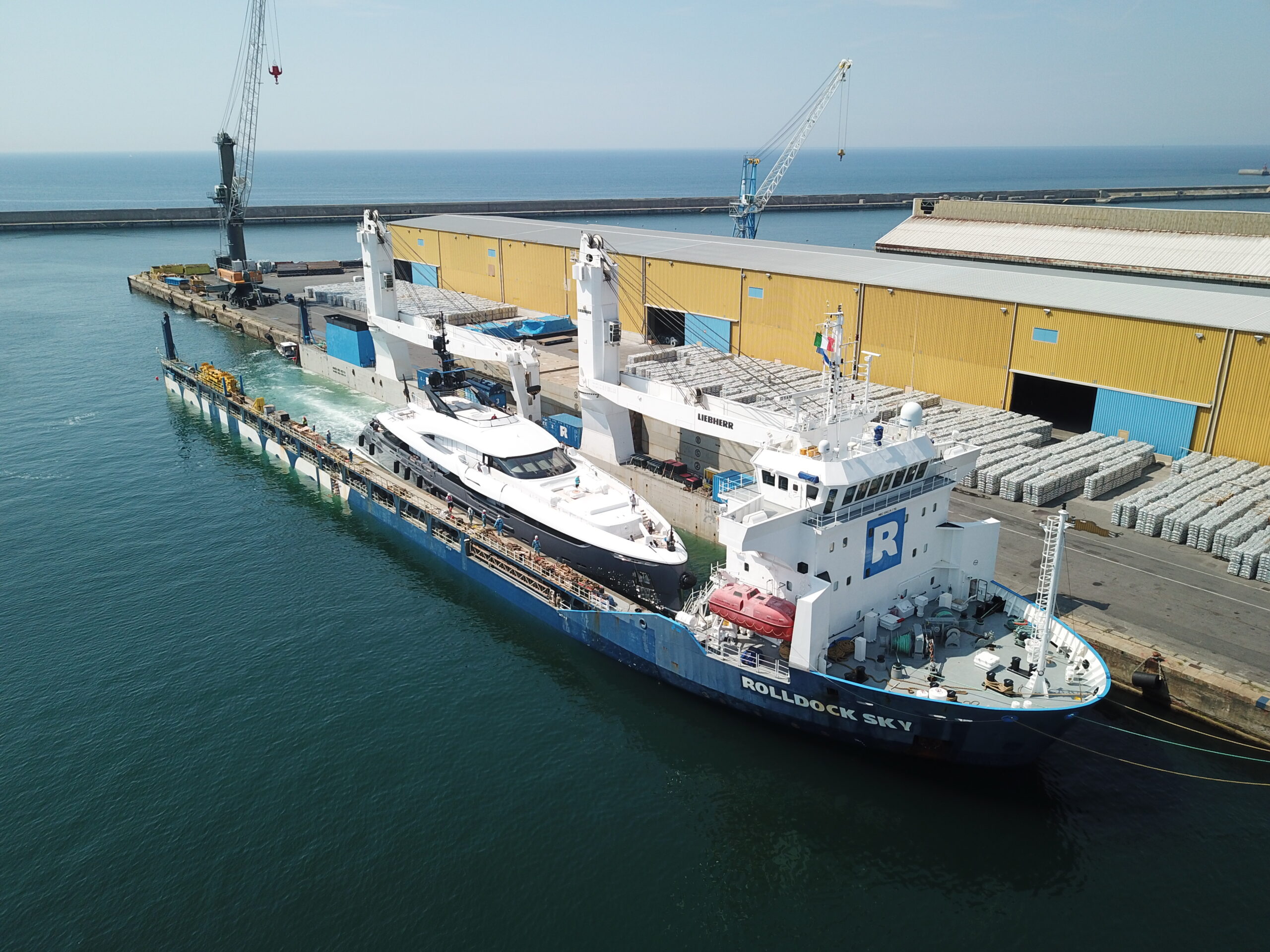 Peters & May Partner with Aurora Yacht Logistics for Australia’s ...